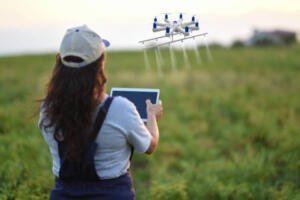 7 Best Drone Tablets [year] (A Complete Buying Guide)